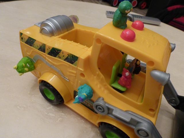 Produkttest: Giochi Preziosi Trash Pack Bulldozer und Rotten Eggs ...